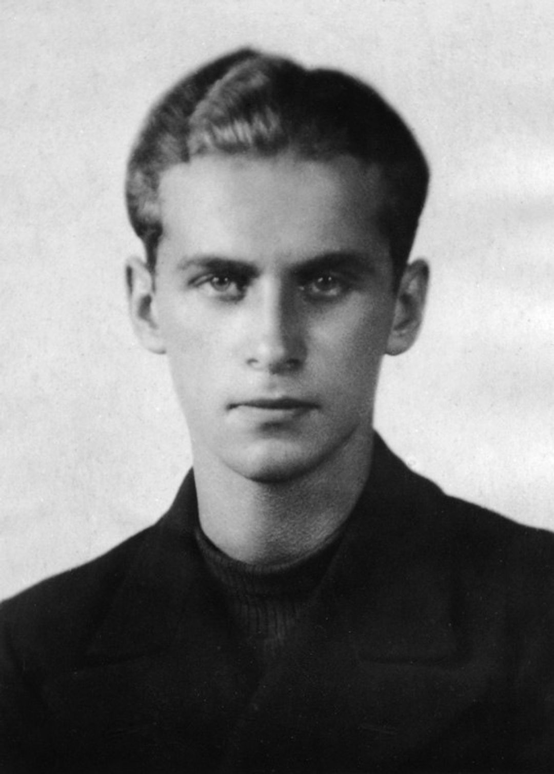 Krzysztof Kamil Baczyński – poeta spełnionej apokalipsy - Artykuł - ngo.pl