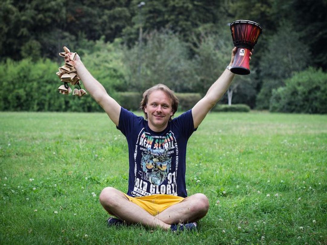 Paweł Kos-Nowicki. Artysta w galerii handlowej - Artykuł - ngo.pl